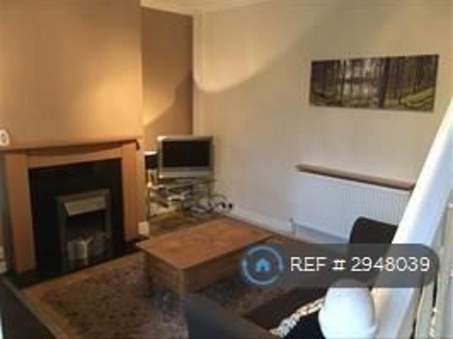 1 bedroom end of terrace house to rent