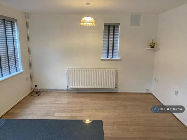 1 bedroom end of terrace house to rent