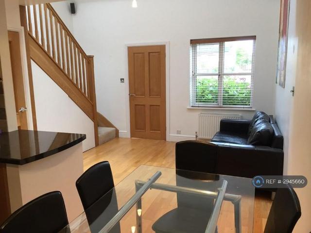 1 bedroom end of terrace house to rent