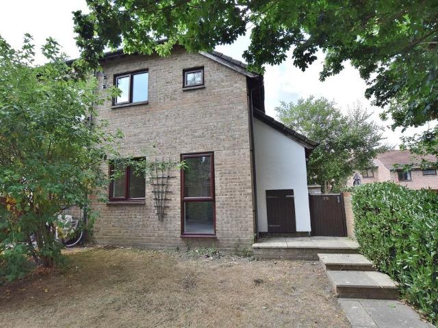 1 bedroom end of terrace house to rent