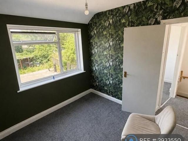 1 bedroom end of terrace house to rent