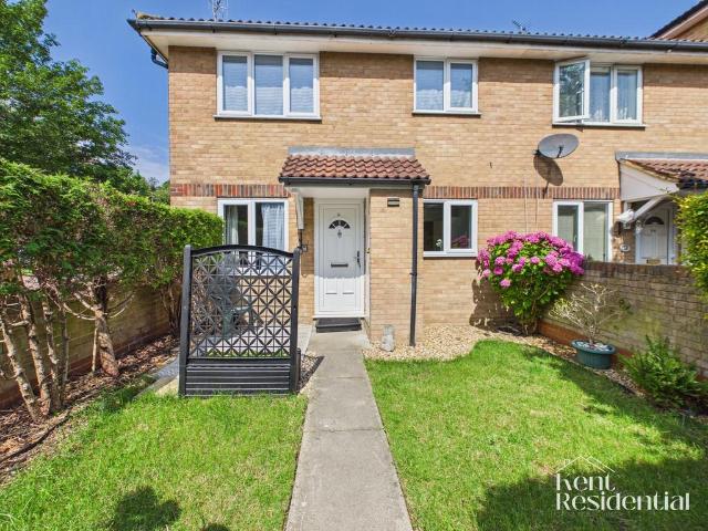1 bedroom end of terrace house to rent