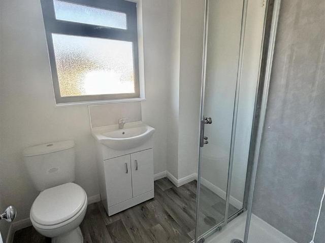 1 bedroom end of terrace house to rent