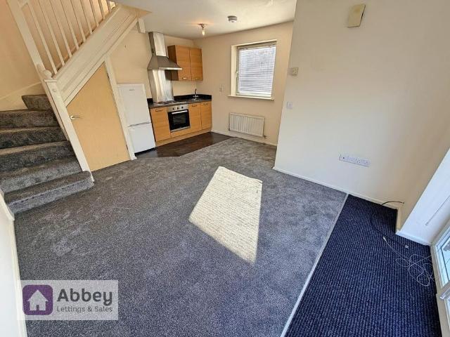 1 bedroom end of terrace house to rent