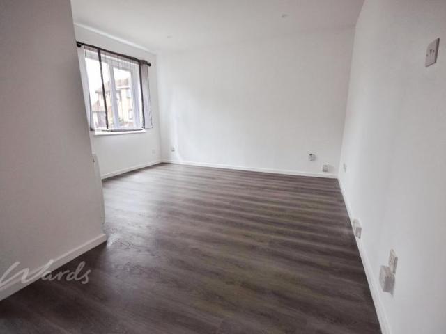 1 bedroom end of terrace house to rent