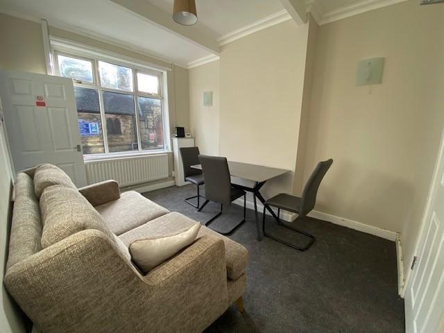 1 bedroom end of terrace house to rent
