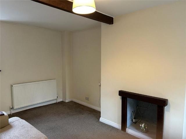 1 bedroom end of terrace house to rent