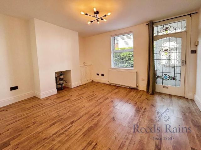 1 bedroom end of terrace house to rent