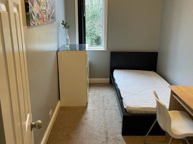 1 bedroom end of terrace house to rent
