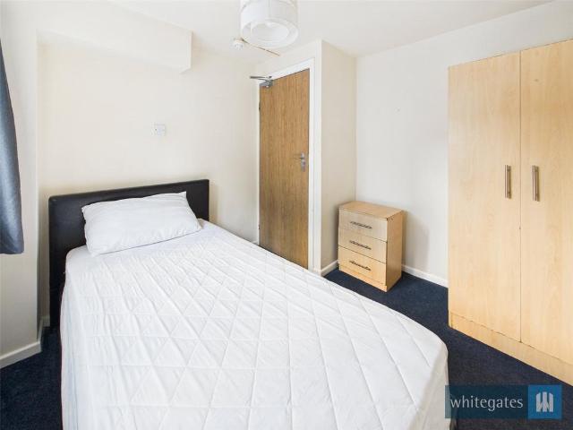 1 bedroom end of terrace house to rent
