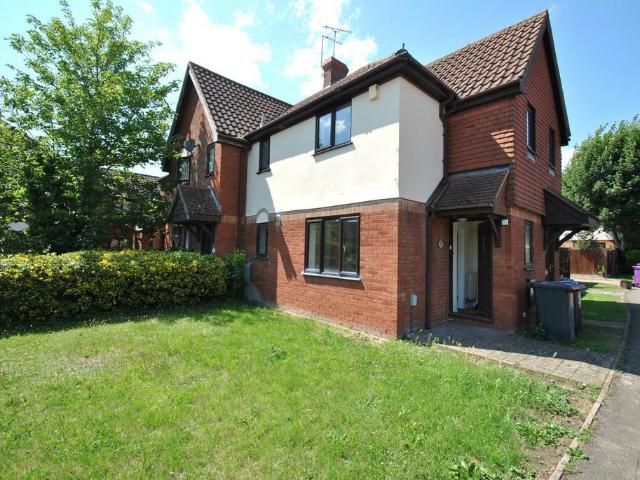 1 bedroom end of terrace house to rent