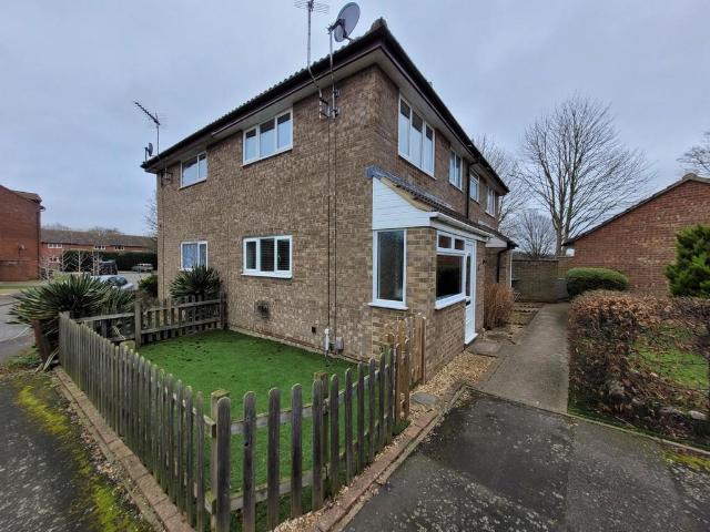 1 bedroom end of terrace house to rent
