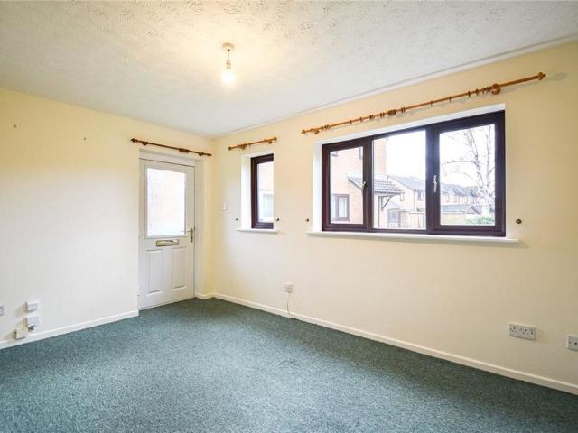 1 bedroom end of terrace house to rent