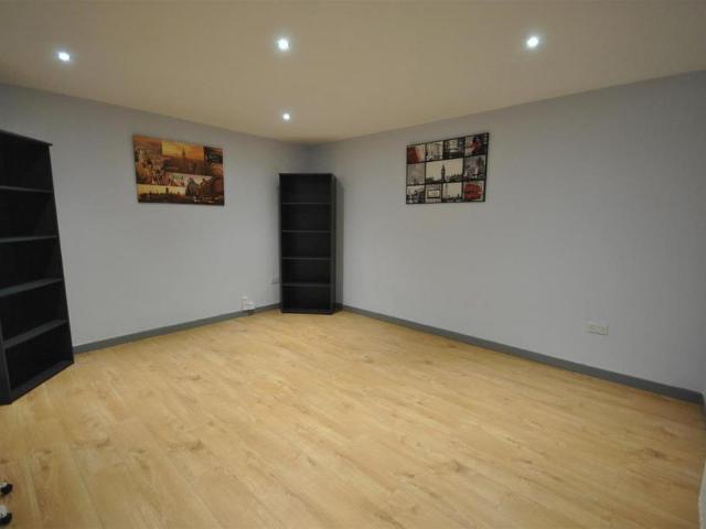 1 bedroom end of terrace house to rent