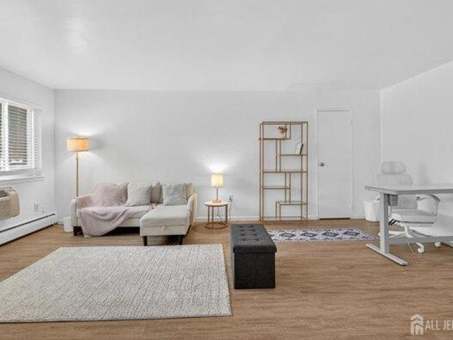 1 bedroom, East Brunswick NJ 08816 LS102316351
