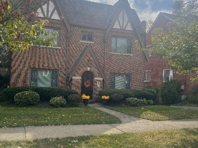 1 Bedroom East Hyde Parknd floor includes Heat and