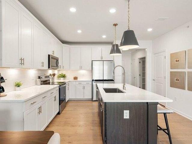 1 bedroom, East Providence RI 02916 104440320