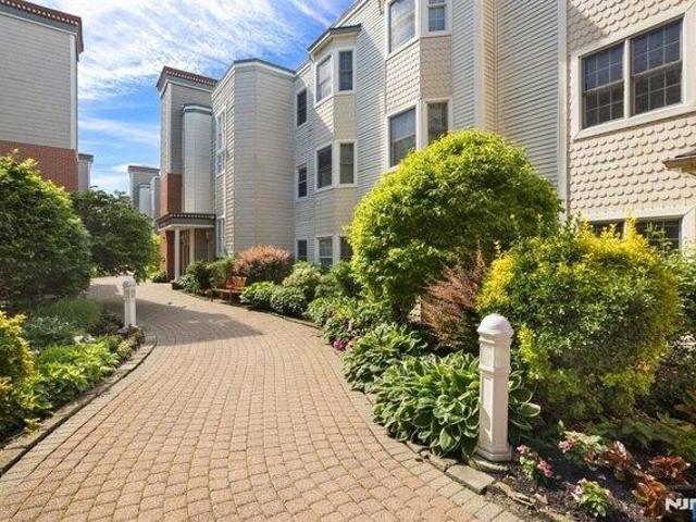 1 bedroom, Edgewater NJ 07020 104571338