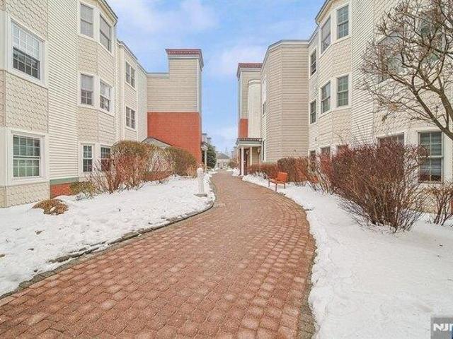 1 bedroom, Edgewater NJ 07020 104607503
