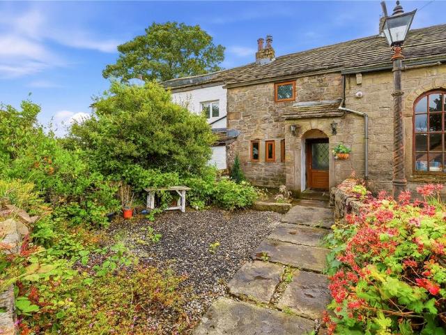 1 bedroom equestrian facility for sale