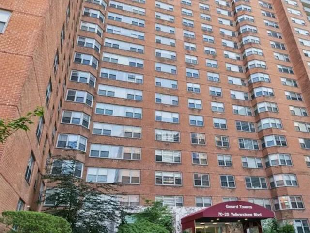 1 bedroom, Forest Hills NY 102752850