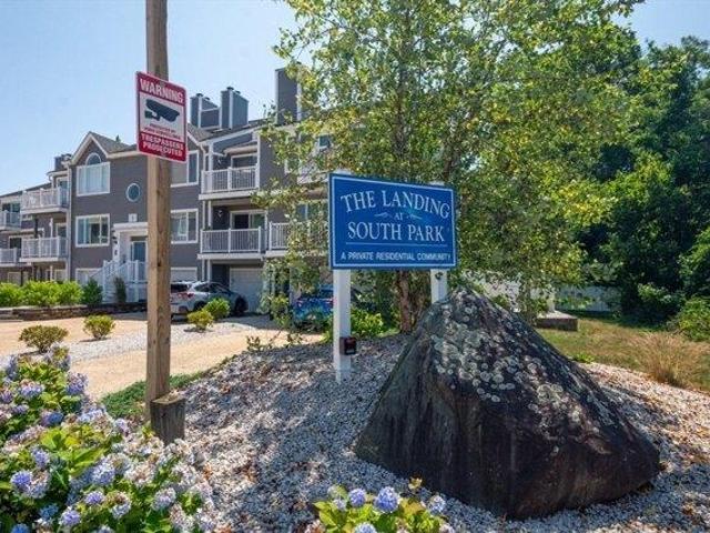 1 bedroom, Fall River MA 02721 104540165