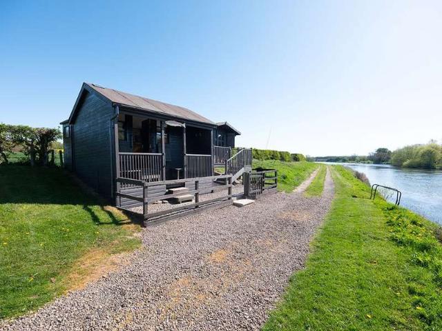 1 Bedroom Farm Land Commercial