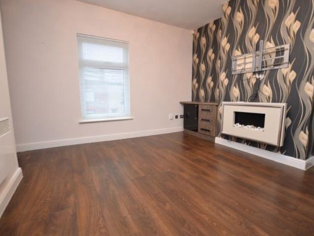 1 Bedroom FIrst Floor Flat