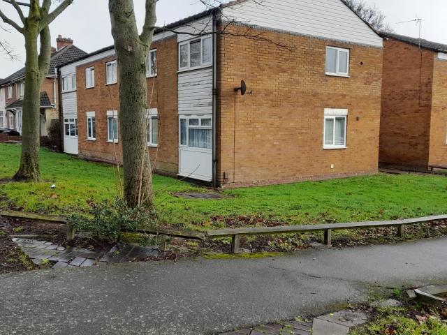 1 Bedroom First Floor Flat Available TO RENT