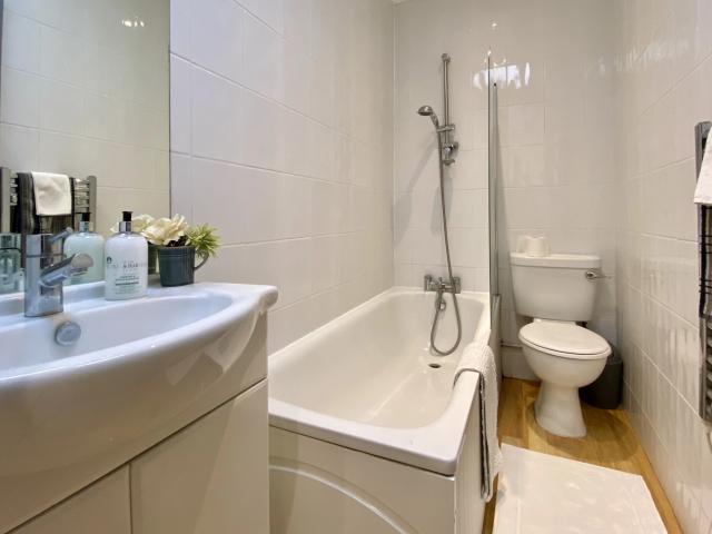 1 Bedroom Flat