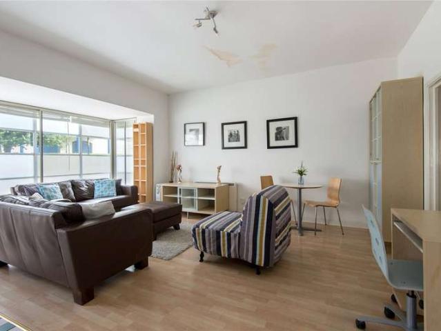 1 Bedroom Flat