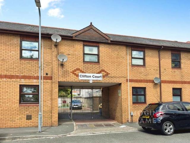1 Bedroom Flat