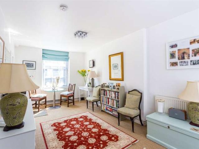 1 Bedroom Flat