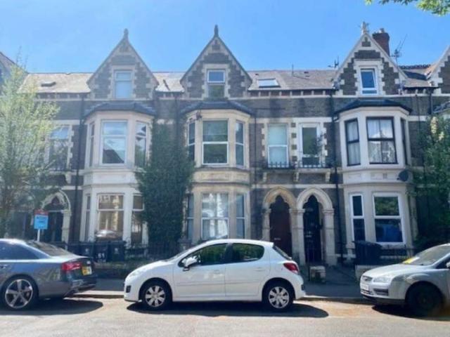 1 Bedroom Flat