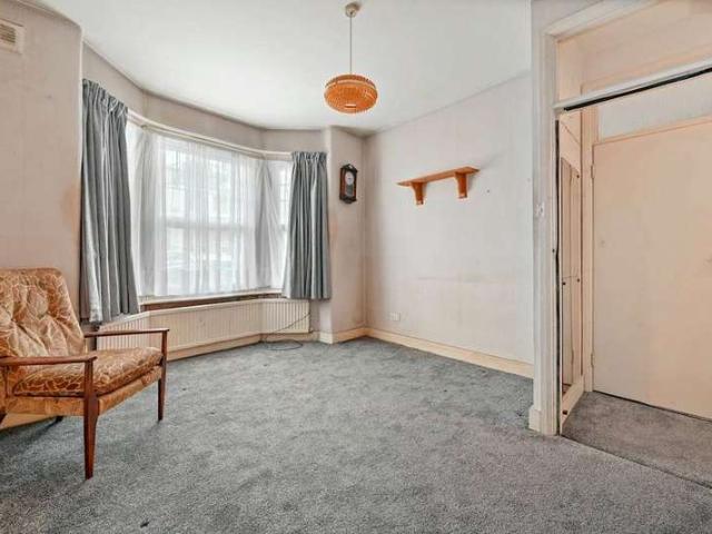 1 Bedroom Flat