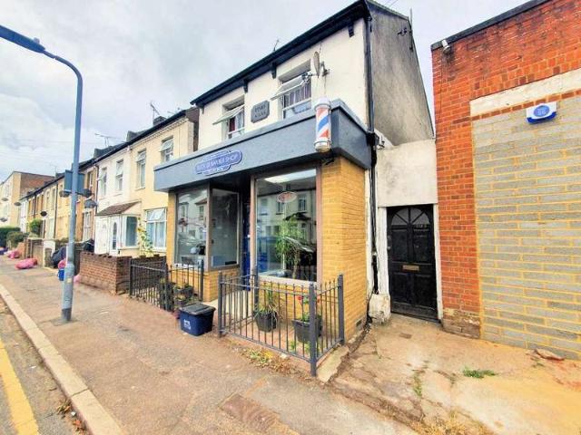 1 Bedroom Flat