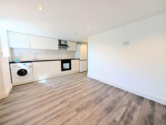 1 Bedroom Flat