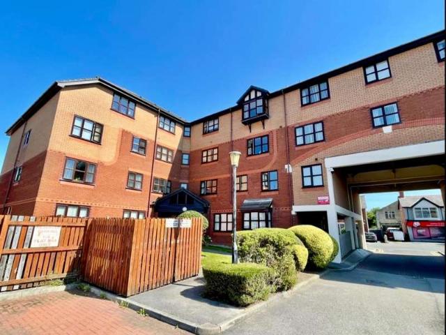 1 Bedroom Flat