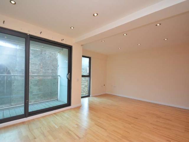 1 Bedroom Flat