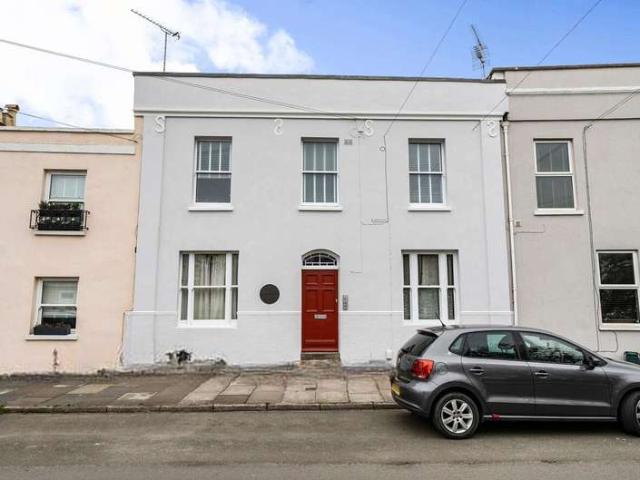 1 Bedroom Flat