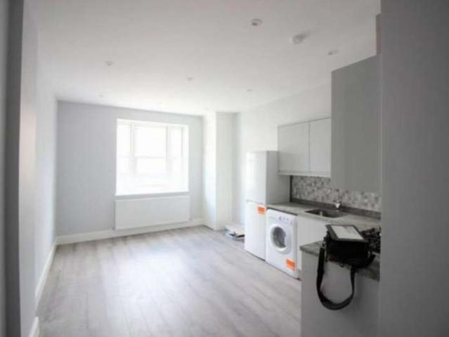 1 Bedroom Flat
