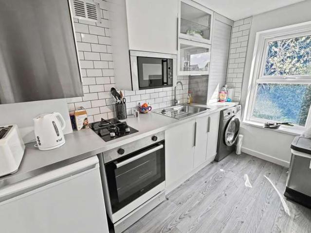 1 Bedroom Flat