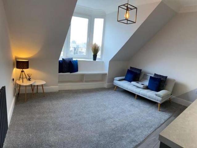 1 Bedroom Flat