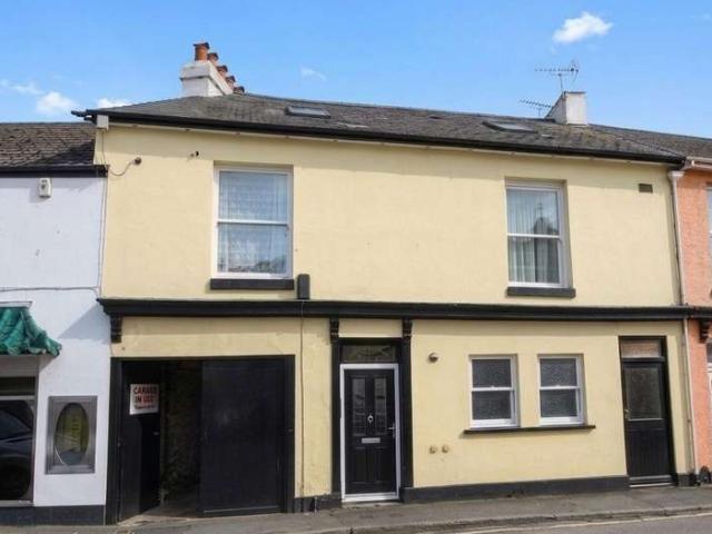 1 Bedroom Flat
