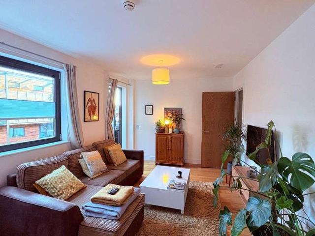 1 Bedroom Flat