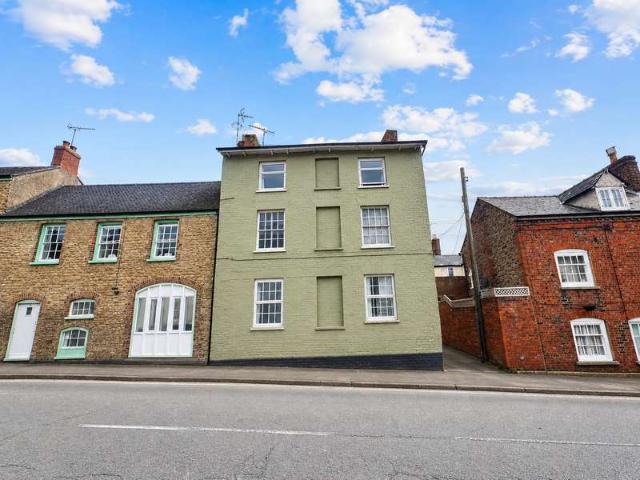 1 Bedroom Flat