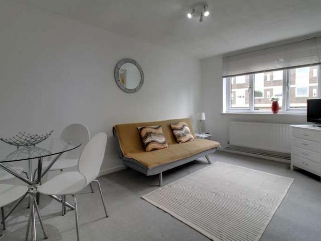 1 Bedroom Flat