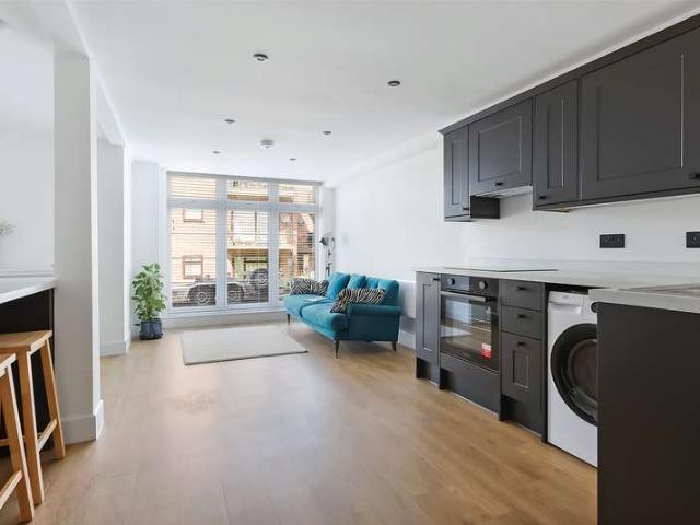 1 Bedroom Flat