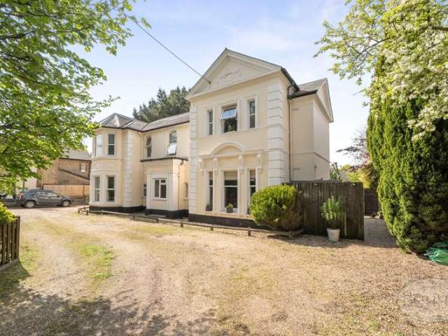 1 Bedroom Flat