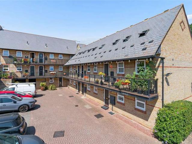 1 Bedroom Flat
